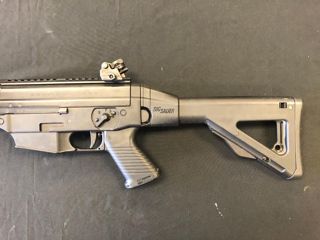 GunSpot Guns for sale | Gun Auction: SIG SAUER SIG 556 DEALER SAMPLE ...